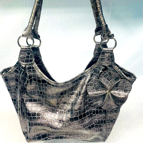 Okpta | Bags | Okpta Metallic Faux Alligator Skin Big Chic Flower Hand ...